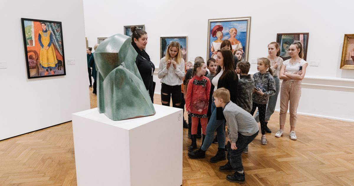 Guided Tour in the Exhibition Discover the Art Museum! - Art Museums